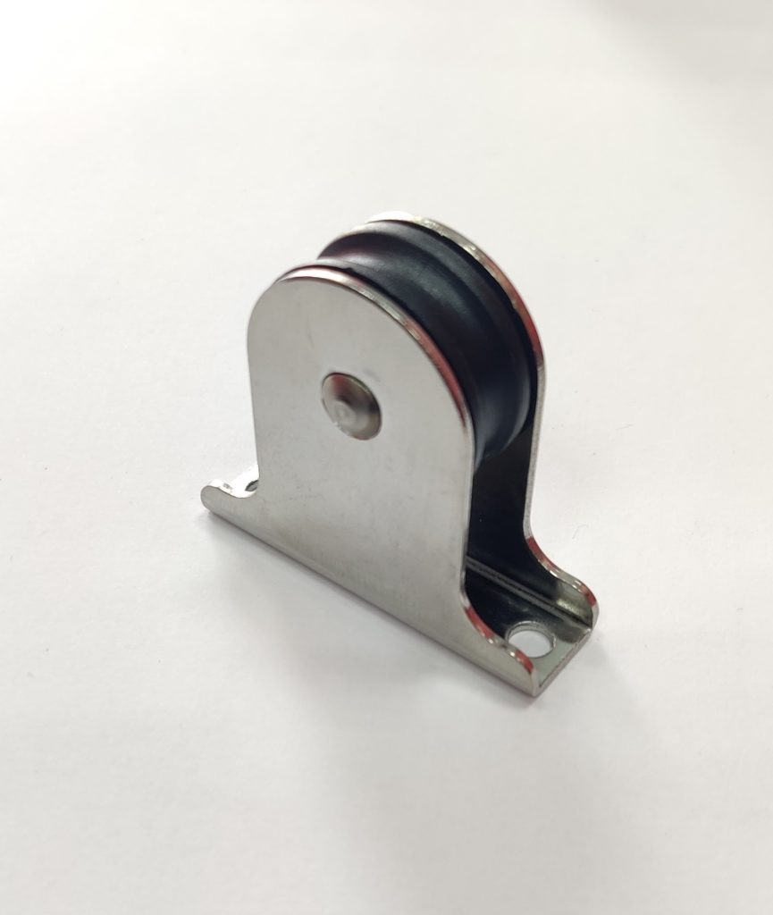 Ss 304 Wall Mount Pulley With Black Nylon Wheel Piplodwala Hardware
